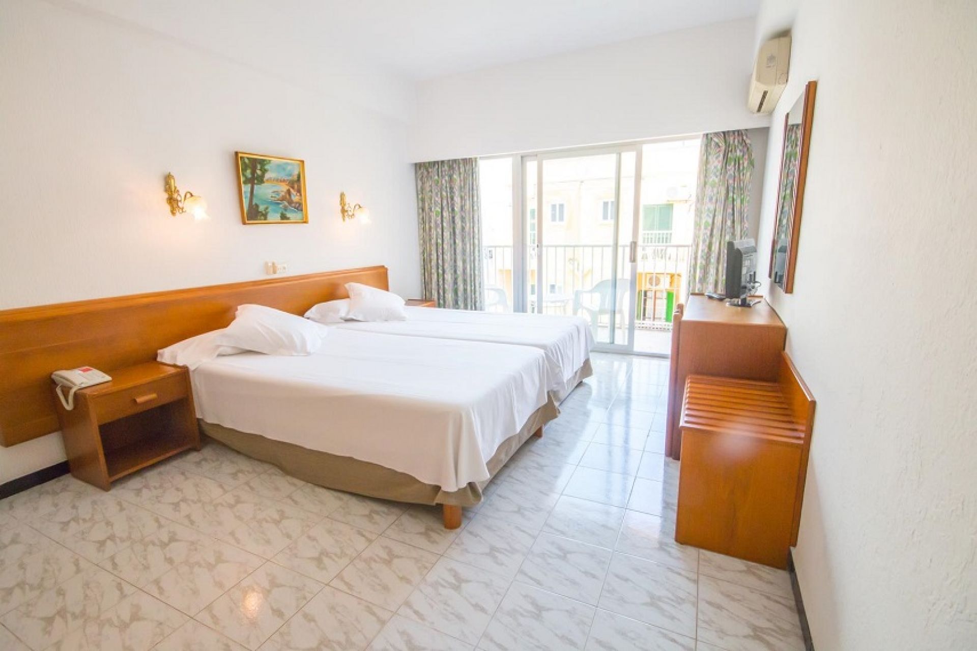 Hotel Amic Gala - Maiutazas.hu